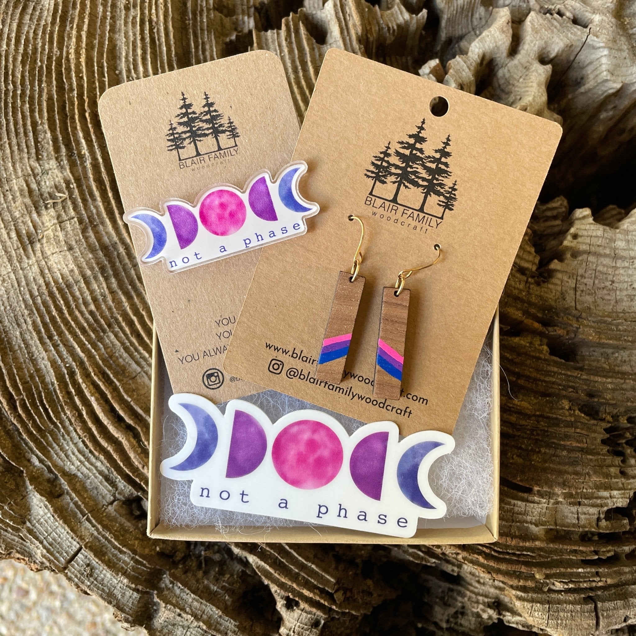 Bi Pride Gift Set – LGBTQ+ Pin, Sticker & Earrings – Havyn